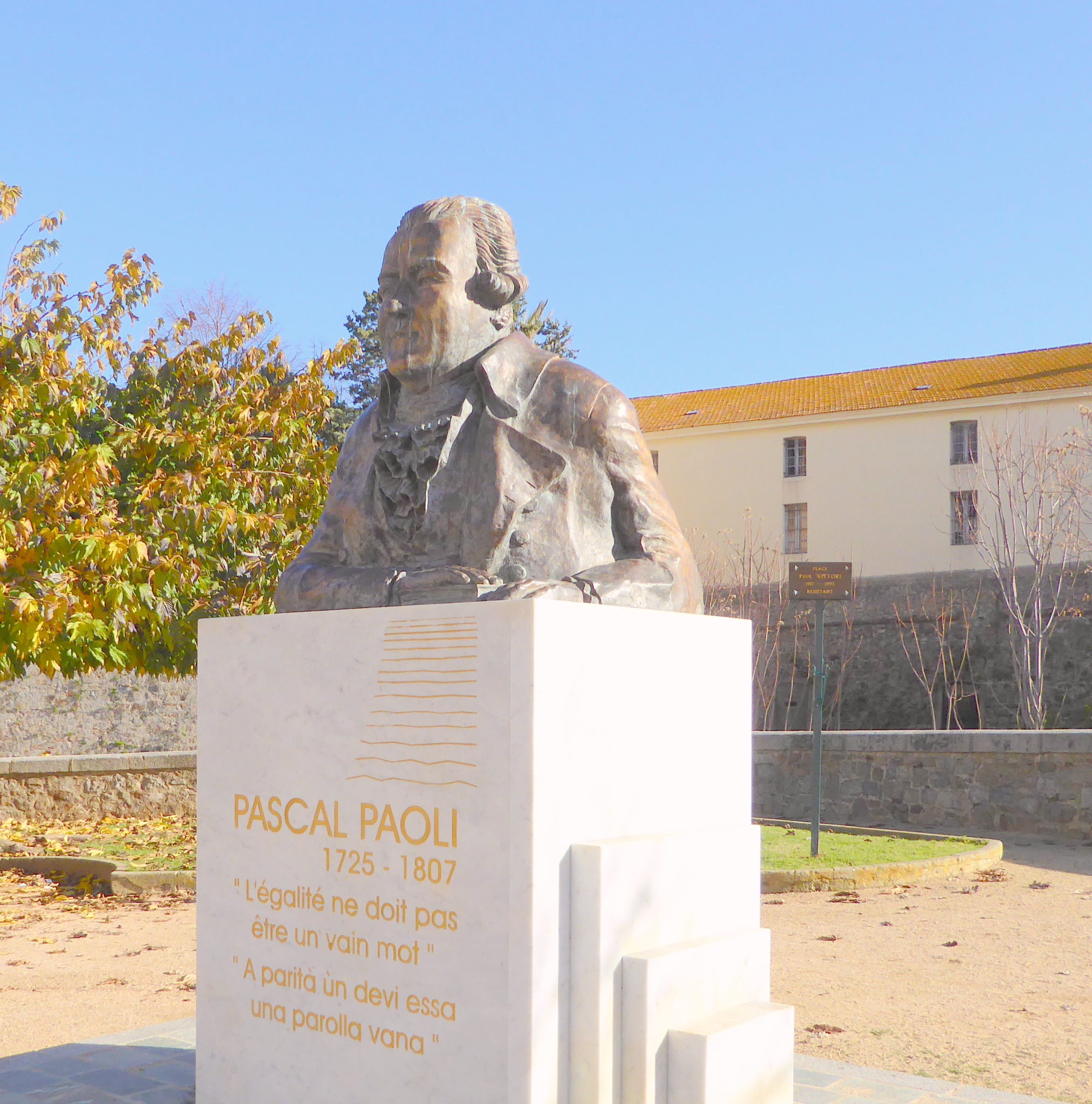 Tibi Pascal Paoli - REVISTA BAABEL