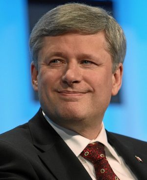 POZA3-800px-Stephen_Harper_by_Remy_Steinegger_Infobox - REVISTA BAABEL